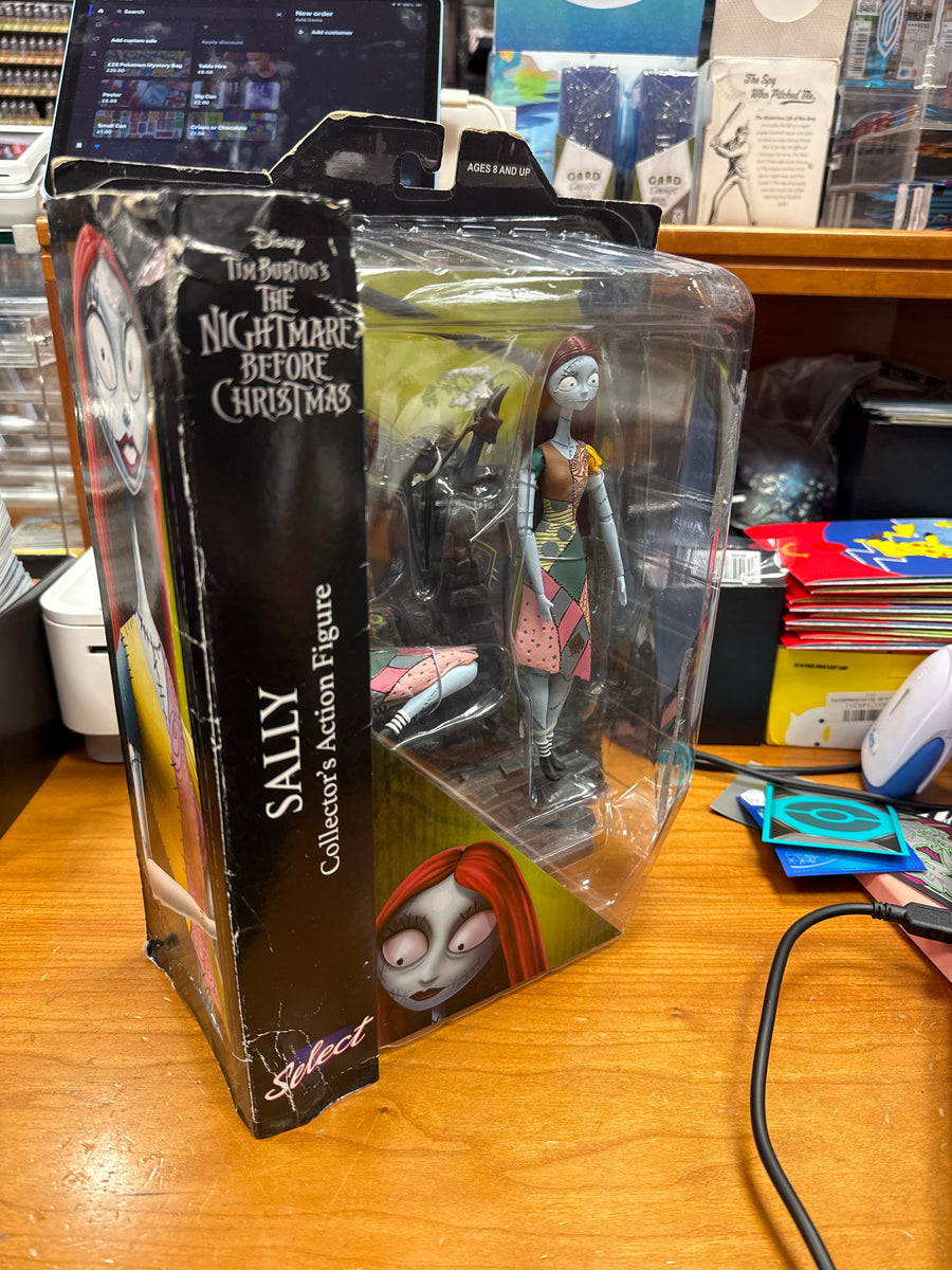 Nightmare Before Christmas Sally Action Figure w/ Diorama Stand Diamon ...